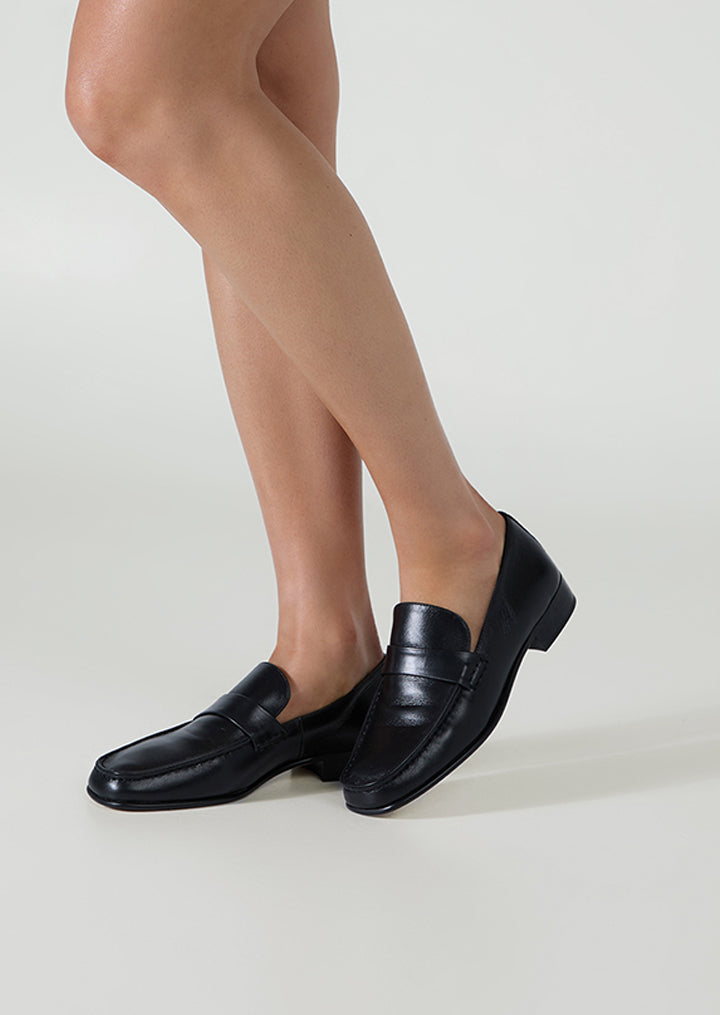 TONY BIANCO Tony Bianco Gigi Loafer